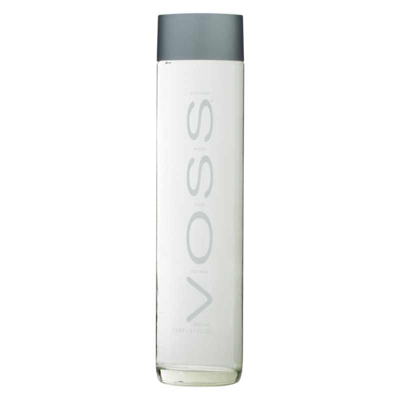 Agua Mineral Voss 800ml Natural é aqui na Barcelos